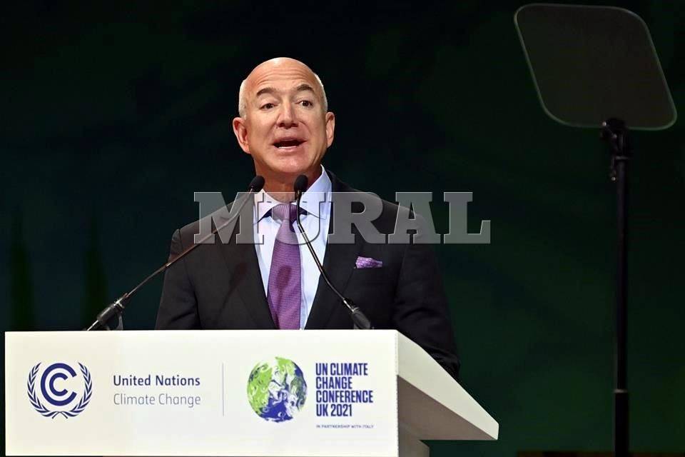 Defiende Bezos en COP26 viaje espacial tras críticas